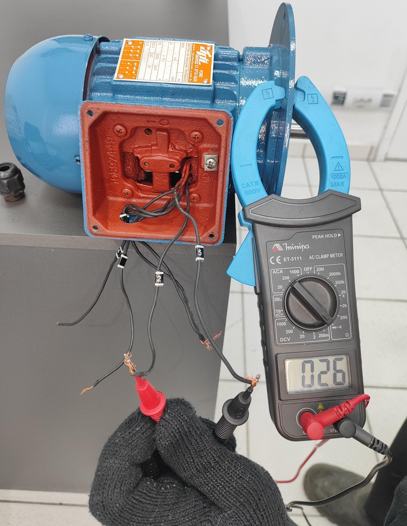 Como saber se um motor elétrico está queimado com multímetro? - JPL Motores